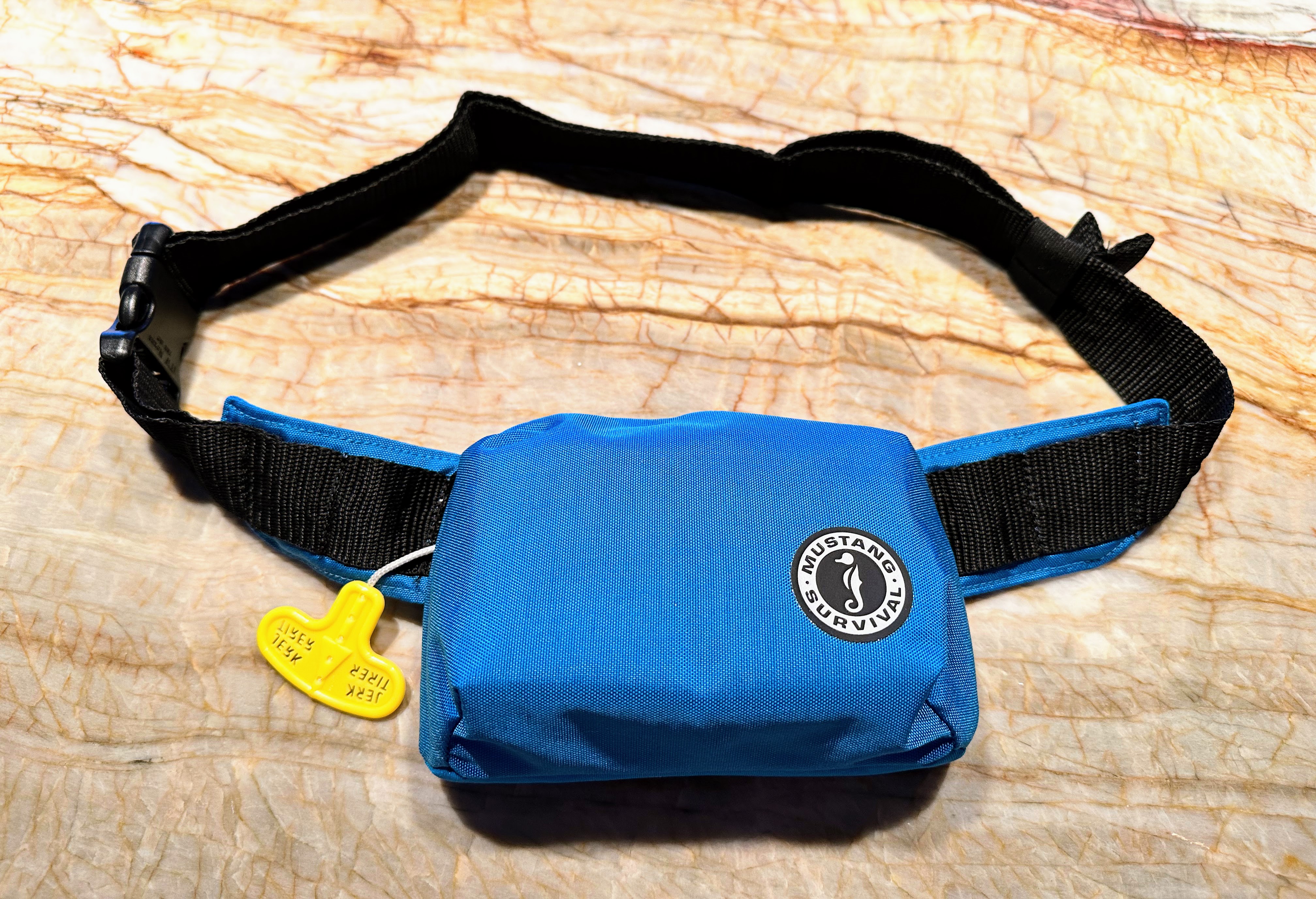 Mustang Survival PFD – For SUP – I Paddle 4 U